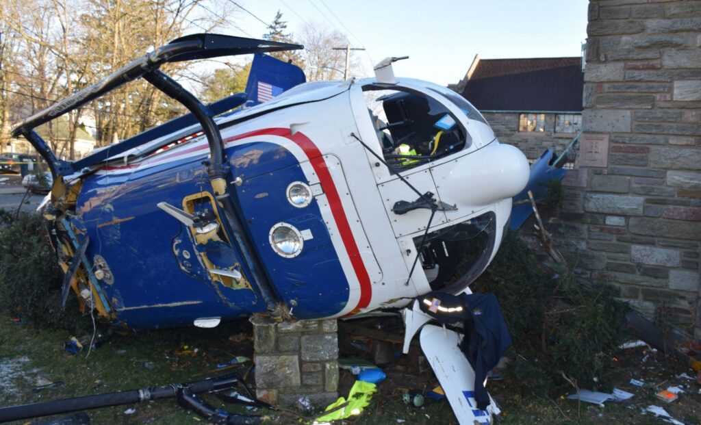 Air Ambulance EC135 Loss of Control & Main Rotor / Engine Overspeeds ...